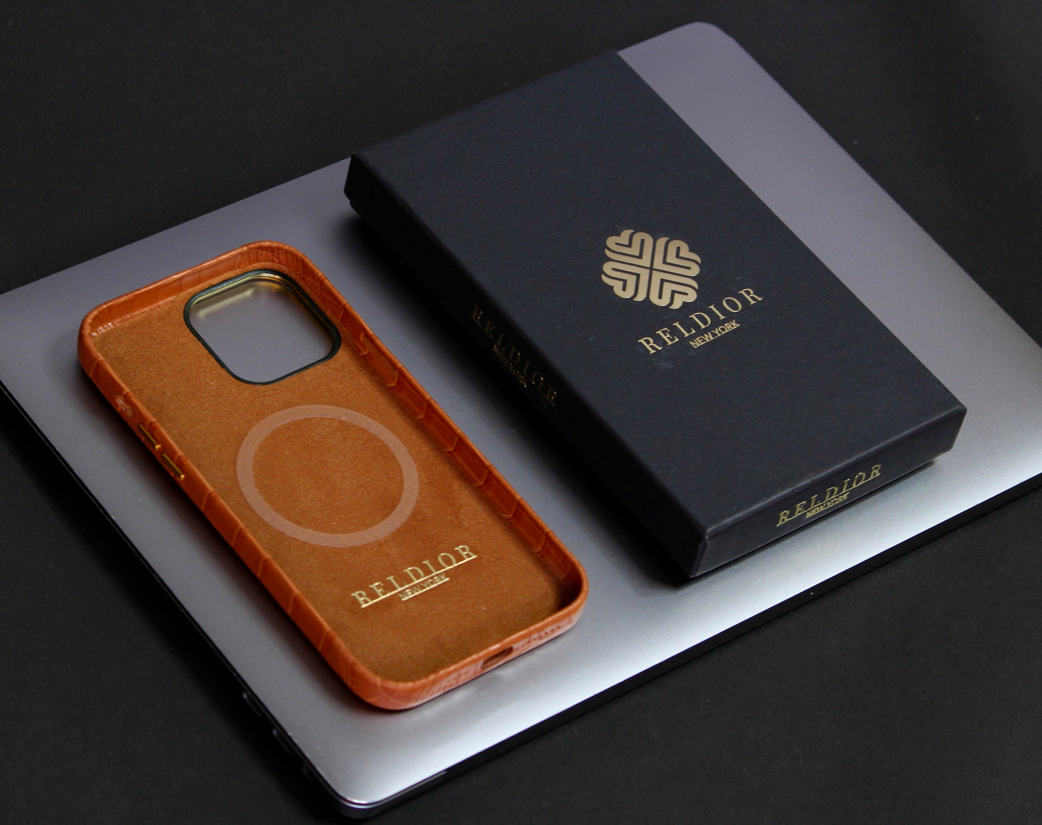Apple Original Phone Covers - Saddle Brown | Magsafe Cover – RELDIOR